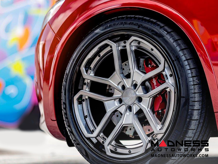 Alfa Romeo Stelvio Custom Wheels - Forged 22" - CŌR Conquest , MAD33 ...